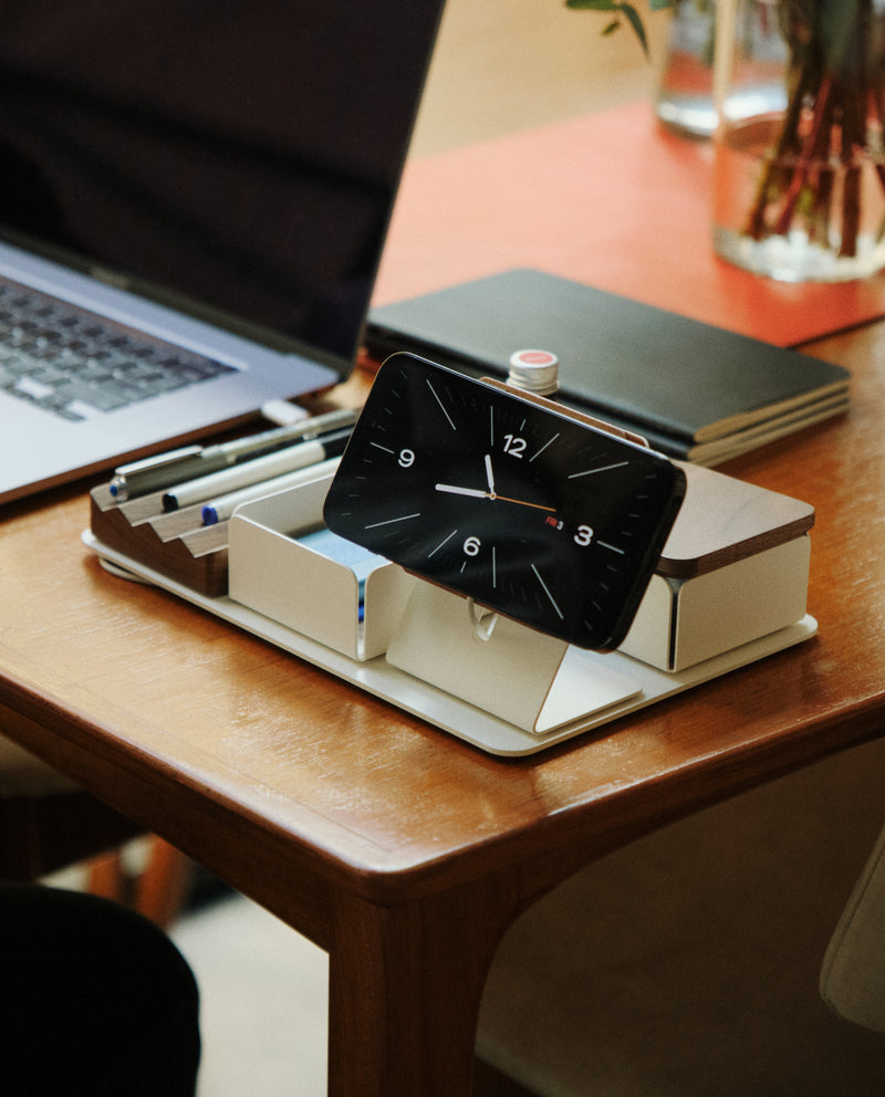 Gather: Your Desk Simplified – Ugmonk