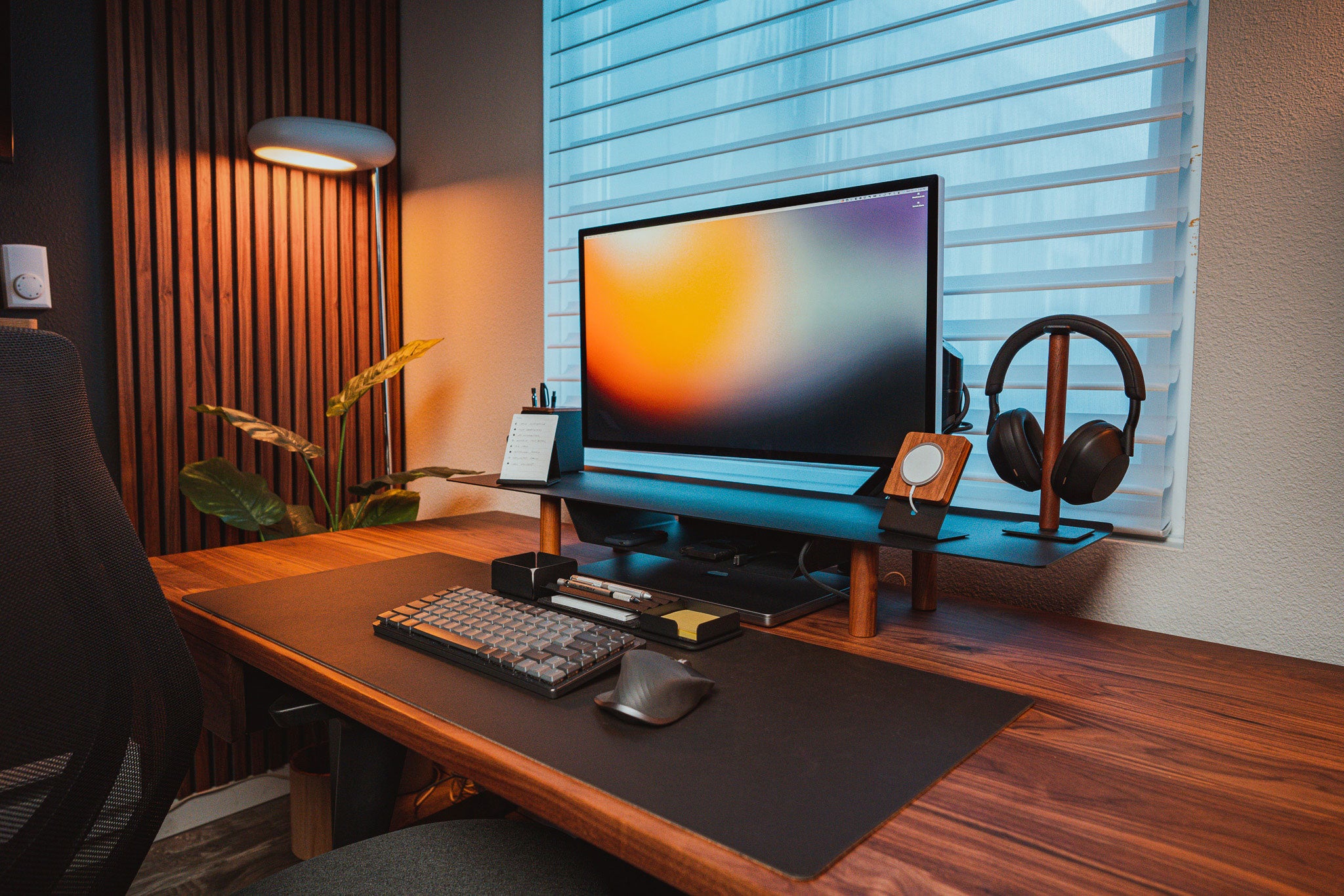 Gather Large Monitor Stand (Black/Walnut) – Ugmonk